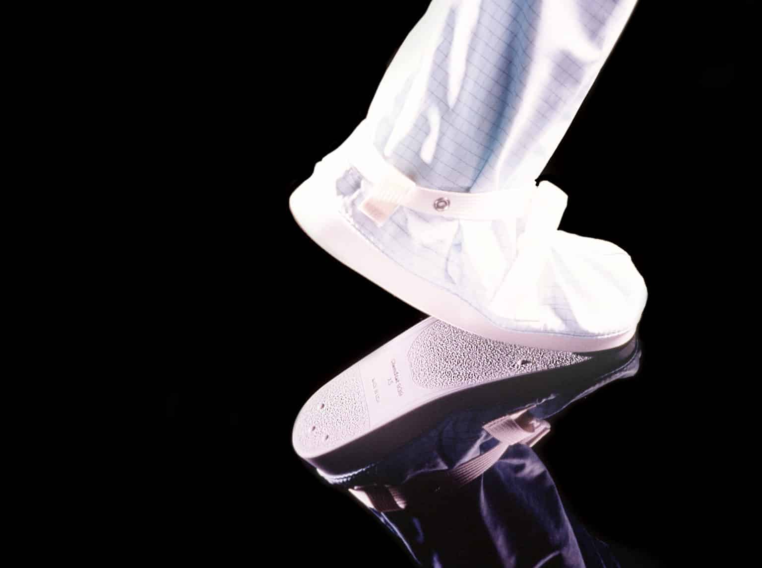 Cleanroom Fabrics - STERN EWS